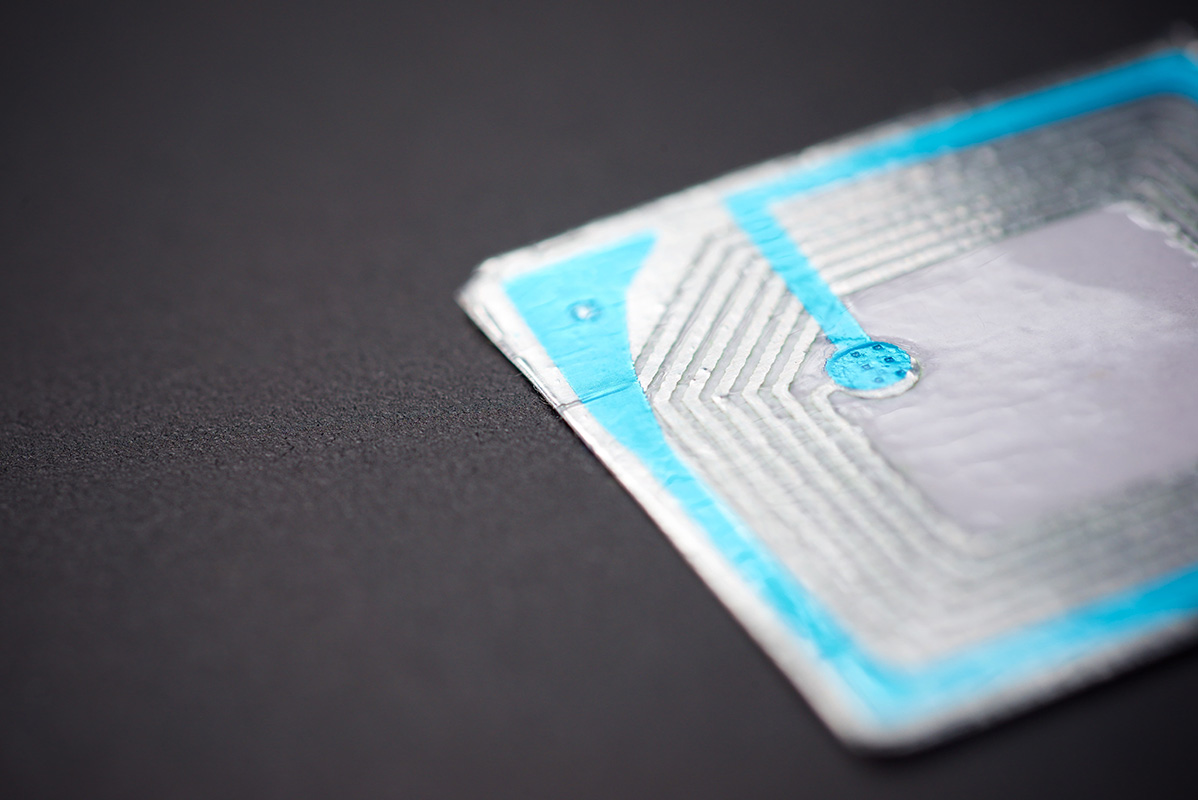 RFIDタグとは？仕組みや種類・価格を紹介！活用事例やメリットも解説│食品工場Week/飲食業界イノベーションWeek